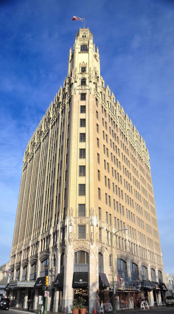 The Emily Morgan Hotel - The Dead History